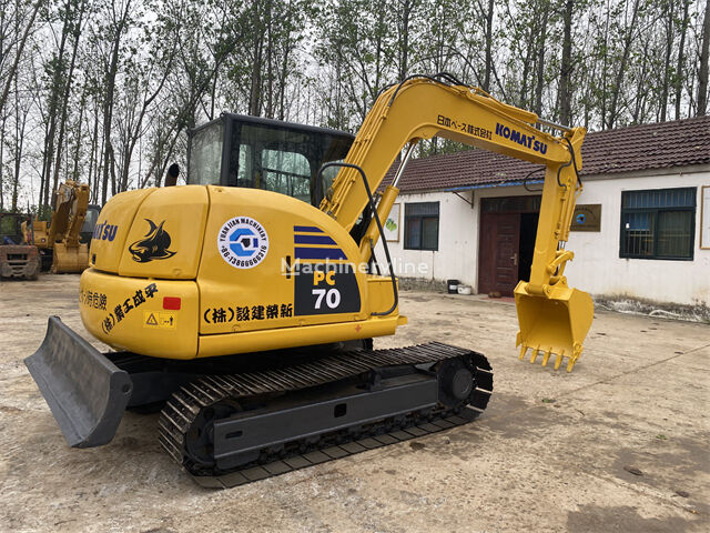 Komatsu PC70 bager guseničar