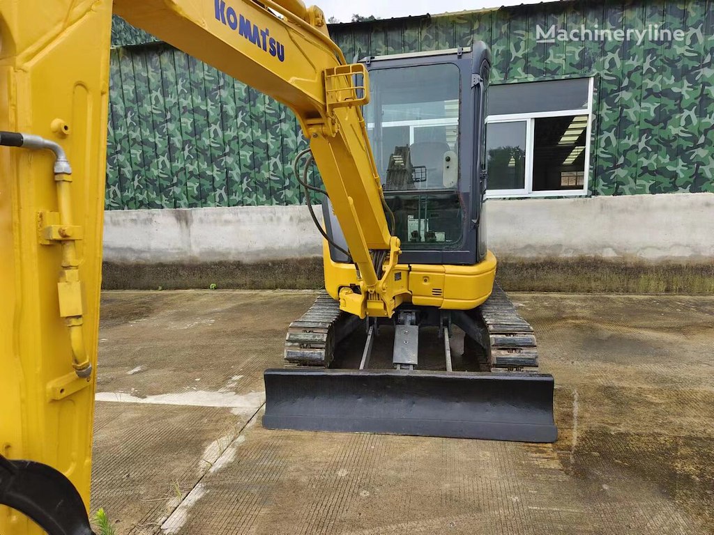 Komatsu PC35 mini bager