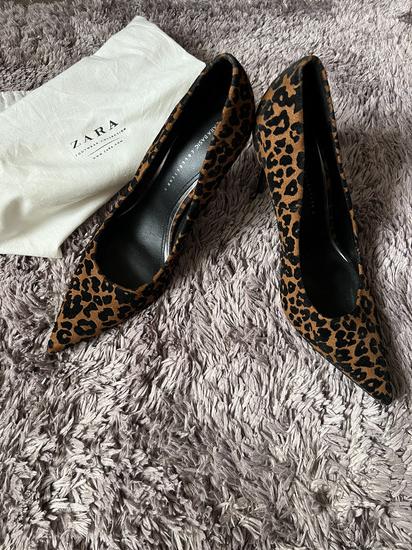 Zara leopard cipele na stiklu