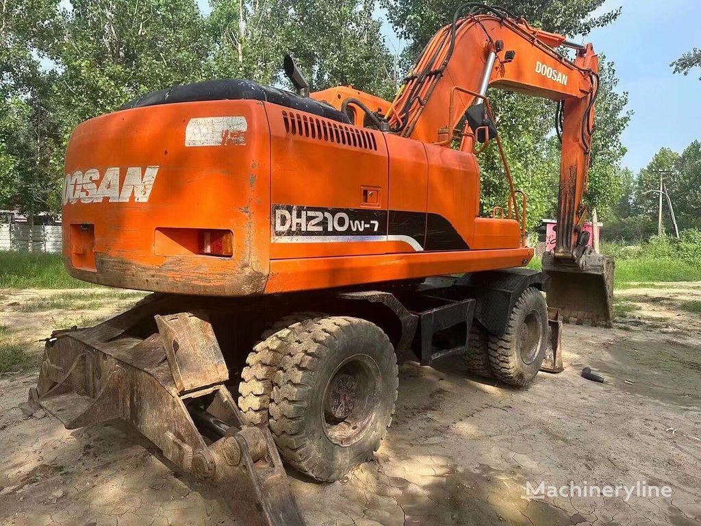 Doosan DH210W-7 Original Paint bager točkaš