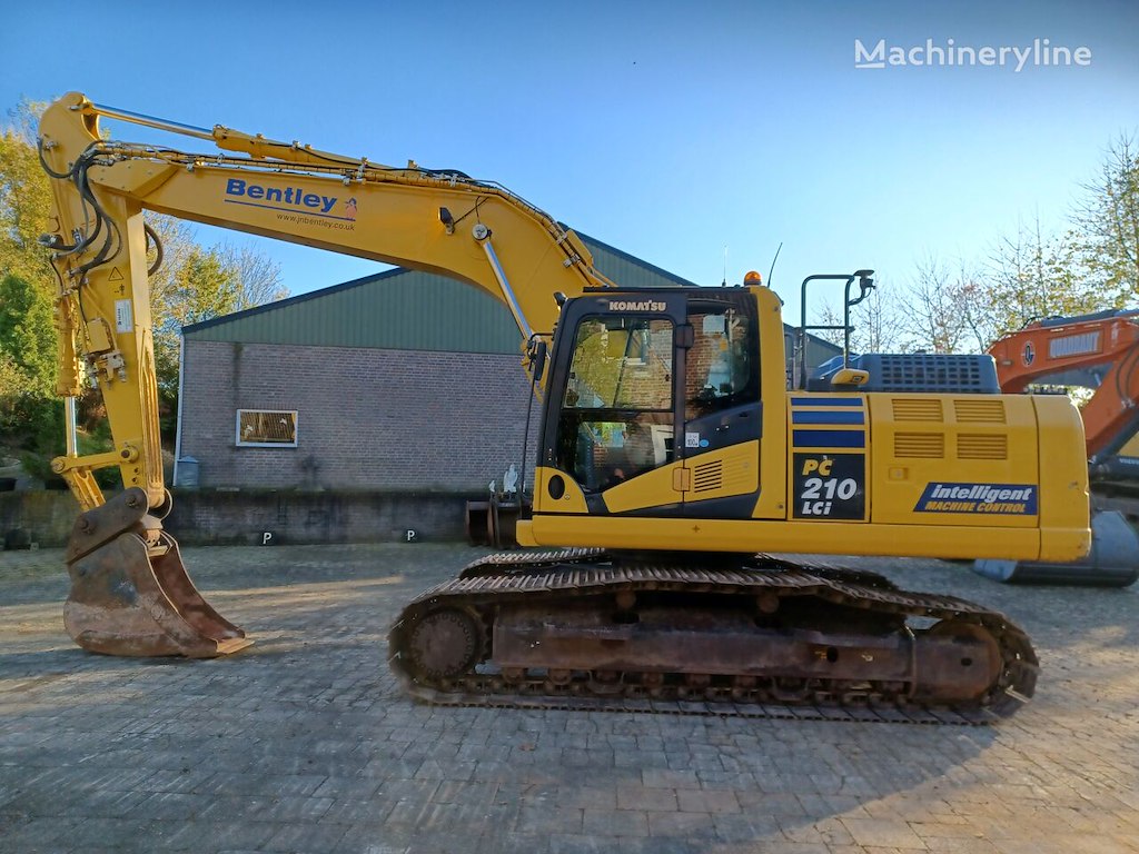 Komatsu PC 210 LCI-11 bager guseničar