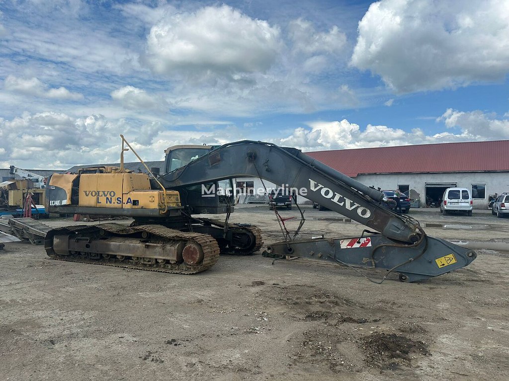 Volvo EC240 CL bager guseničar po rezervnim delovima