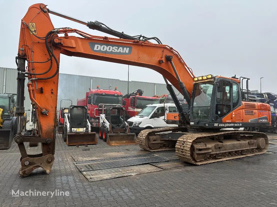 Doosan DX300LC-5 bager guseničar