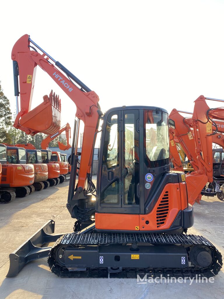 Hitachi ZX50U mini bager