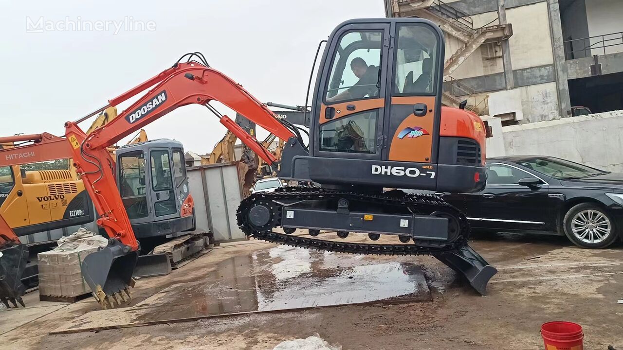 Doosan DH60-7 mini bager