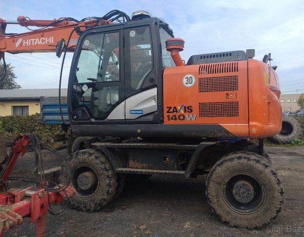 Hitachi Zaxis 140W-5B bager točkaš