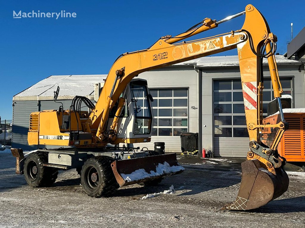 Liebherr A312 bager točkaš