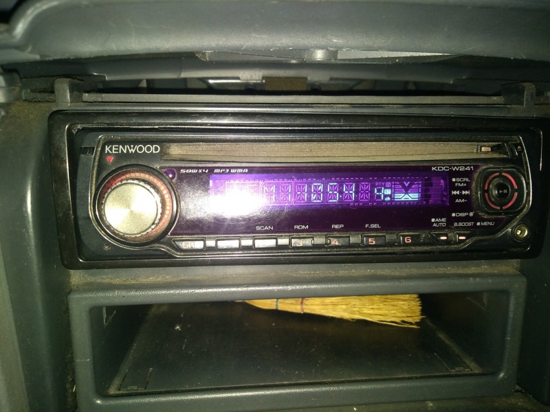 kenwood kdc-w241 - radio aux cd mp3