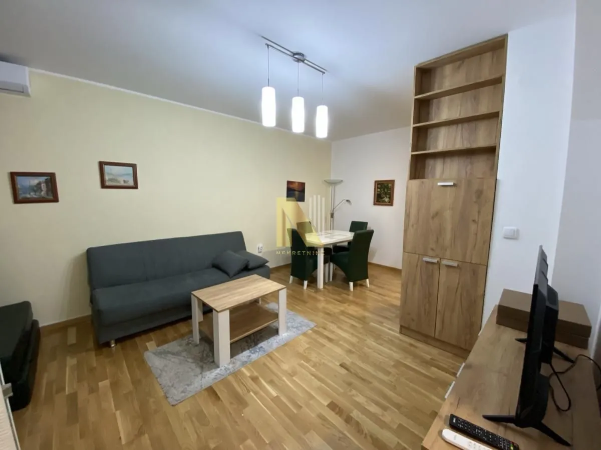 Izdavanje, dvosoban stan, 46m2, Petrovaradin, Novi Sad