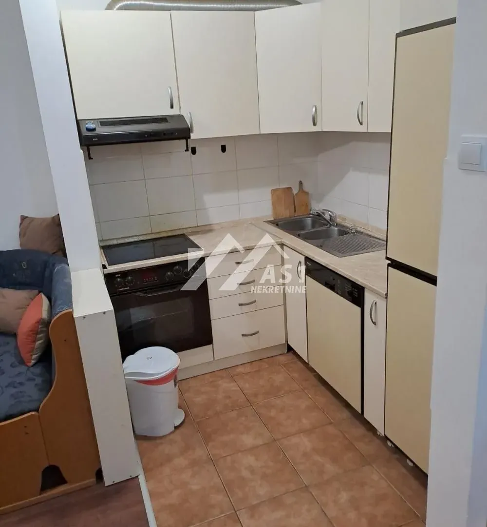 Izdavanje, jednosoban stan, 36m2, Grbavica, Novi Sad, Novi Sad