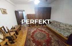 Centar, 50m2 + terasa od 8m2, IV/5, cg, bez lifta