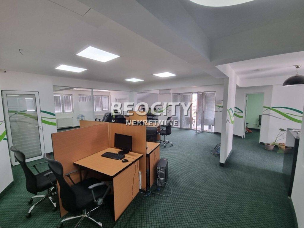 Čačak, Konjevići, Bulevar oslobodioca Čačka, 5.0, 398m2, 2400EUR