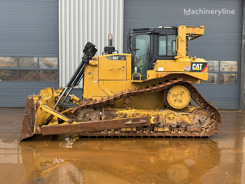 Caterpillar D6T LGP buldožer