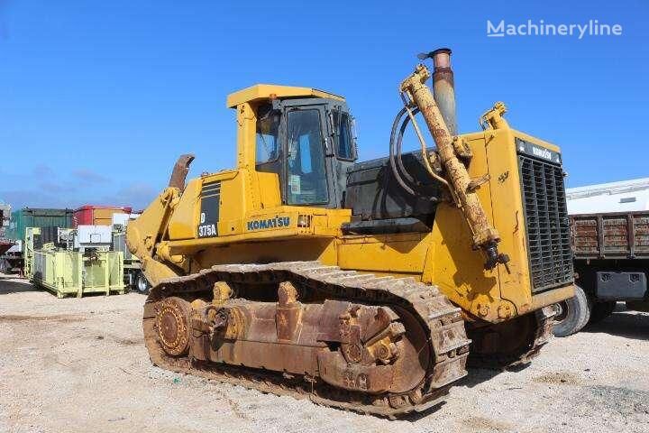 Komatsu D375A-1 buldožer