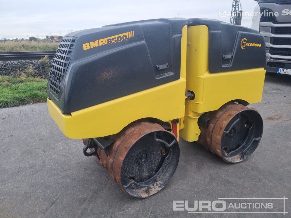 Prodaje se BOMAG BMP 8500 kompaktor na aukciji