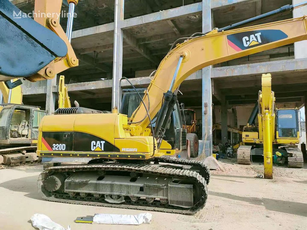 Caterpillar 320D bager guseničar