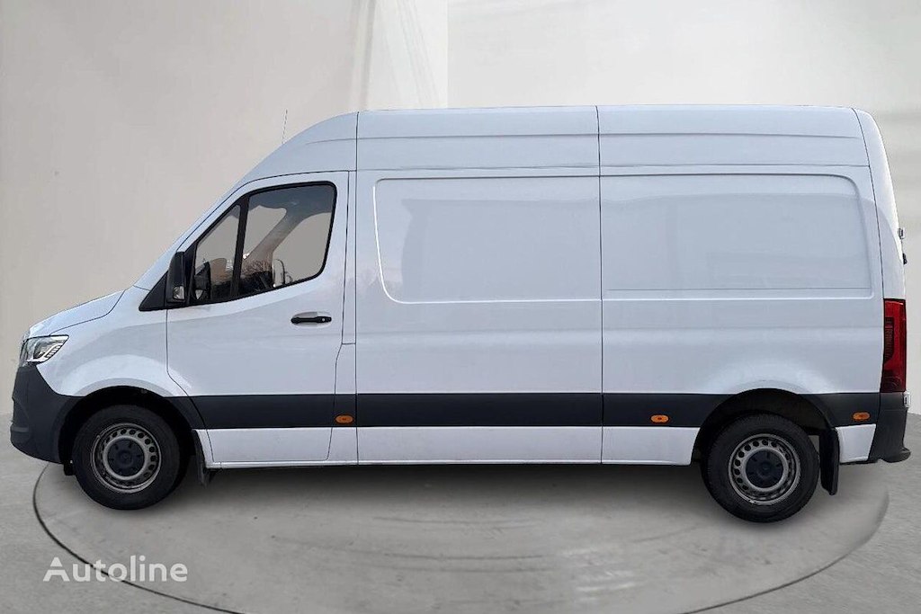 Prodaje se Mercedes-Benz Sprinter minibus furgon na aukciji