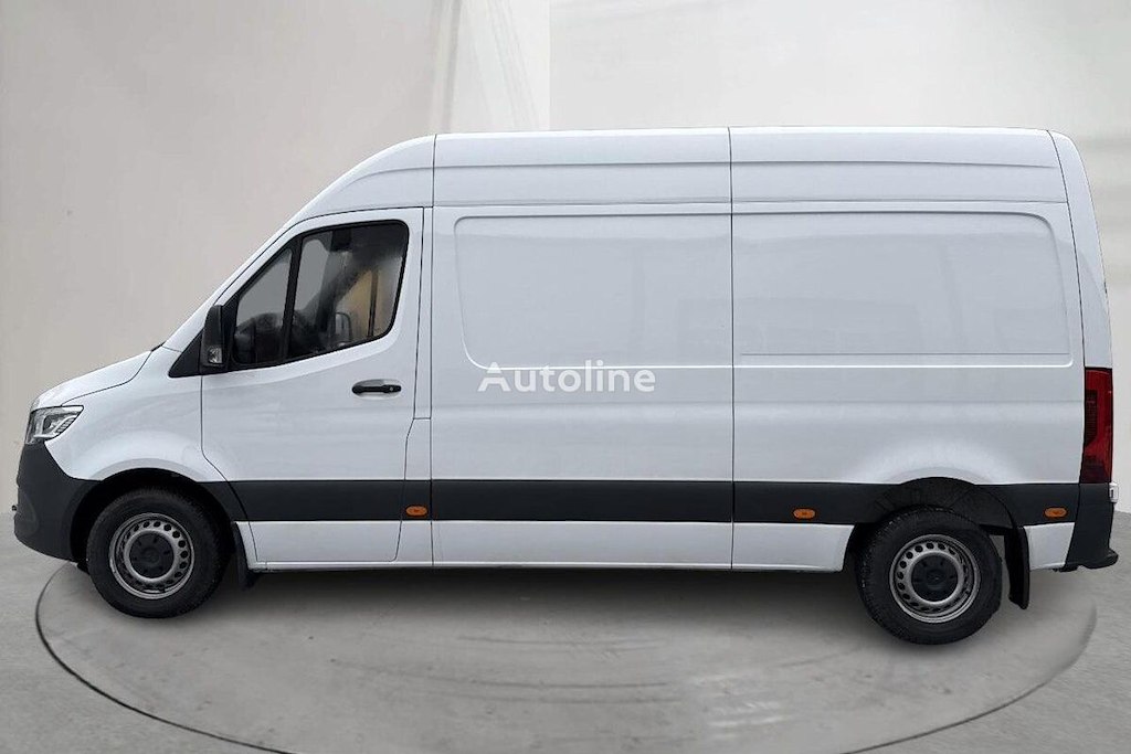 Prodaje se Mercedes-Benz Sprinter minibus furgon na aukciji