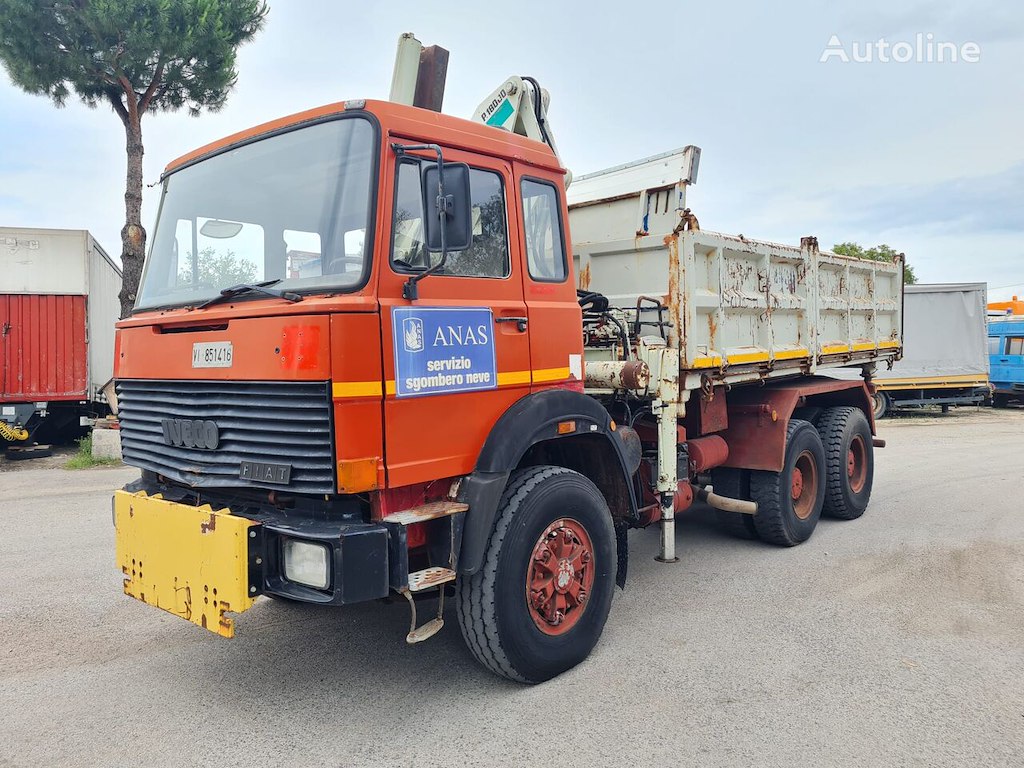 IVECO 330.35 kiper