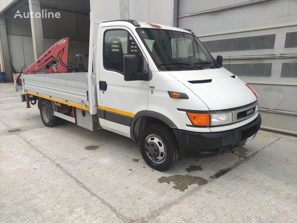 IVECO 50C15 kamion s ravnom platformom