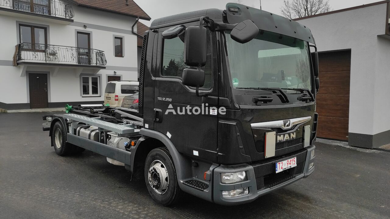 MAN TGL 12.250 kamion rol kiper