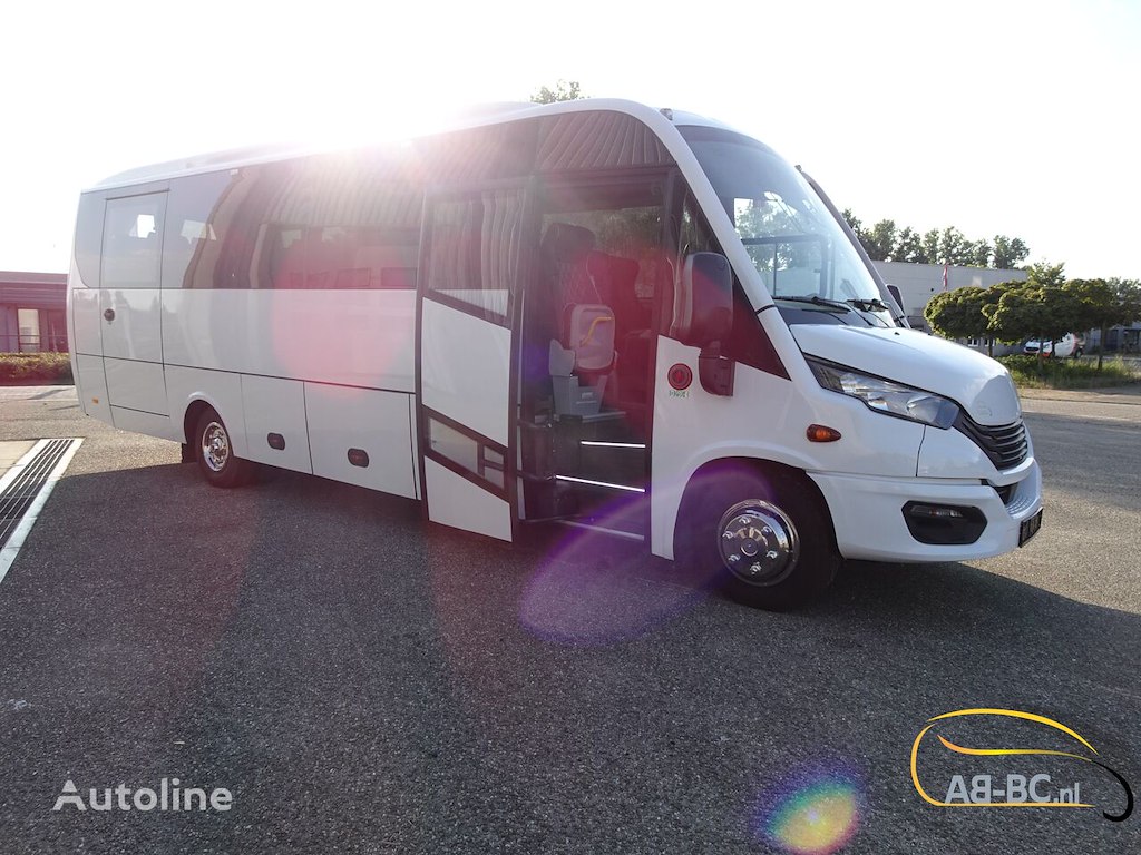 Novi IVECO Aveuro Tourna, 35 Seats, Euro 6 putnički minibus