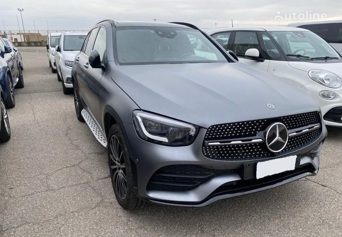 Mercedes-Benz GLC 400 d AMG / Pano / Airmatic / Burmester / Night / FULL / ... terenac