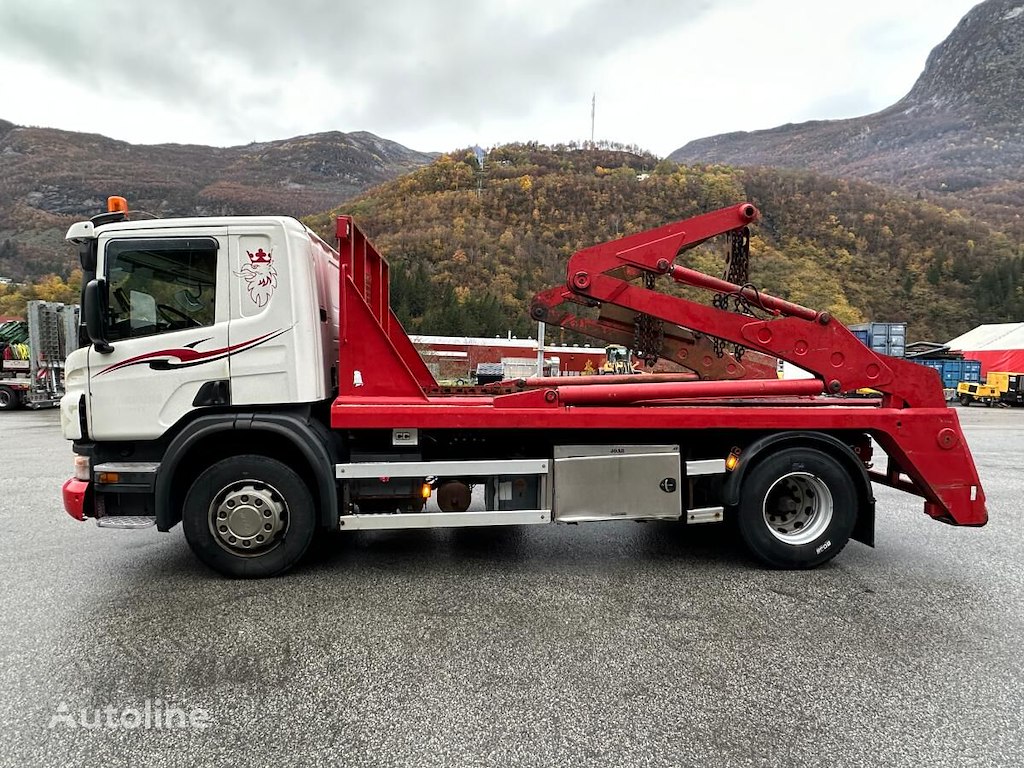 Scania P310 kamion autopodizač kontejnera