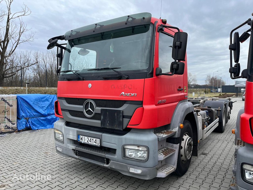 Mercedes-Benz Axor 2533 vozilo za prevoz kontejnera