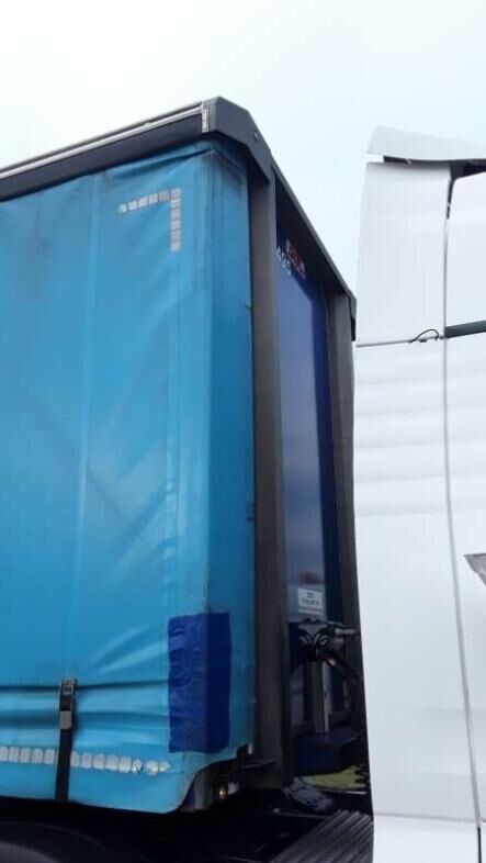 SDC Curtainsider Trailer poluprikolica sa kliznom ceradom