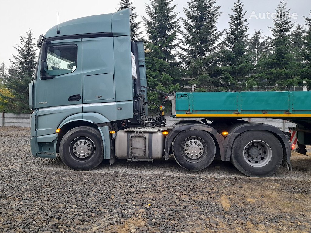 Mercedes-Benz Actros 963-4-D tegljač