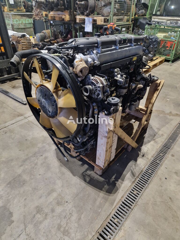 Renault Engine Motor Premium DCI 11 320 KM HP Euro 3 2005 rok KERAX za Renault Silnik Engine Motor Renault Premium DCI 11 320 KM HP Euro 3 2005 rok KERAX kamiona