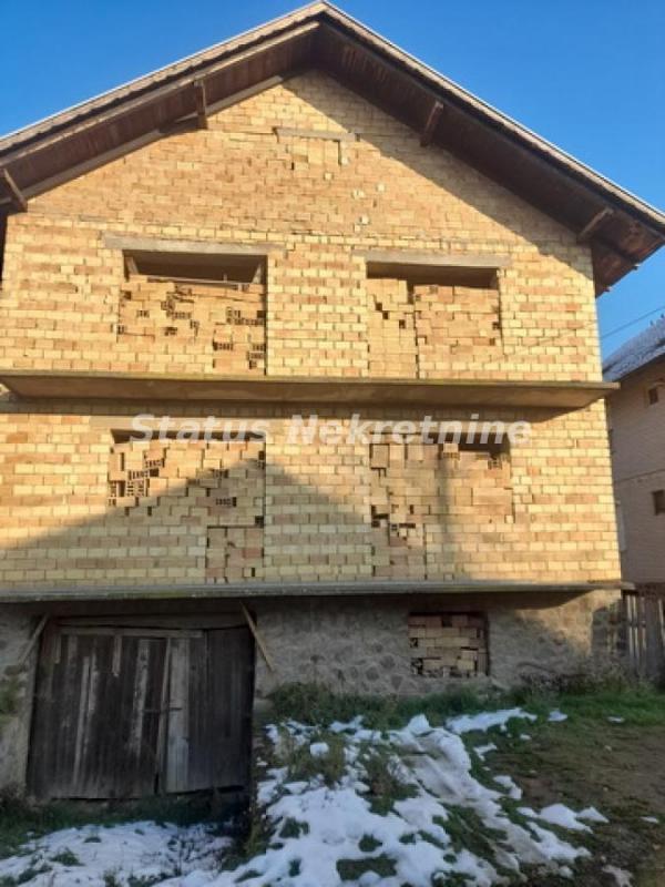 Kuća na prodaju, 250m2, 120.000€