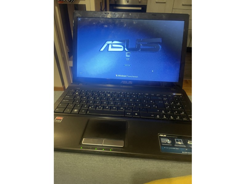 Asus k53u top stanje 10/10