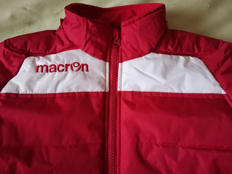 Crvena Zvezda Macron jakna broj 2xl