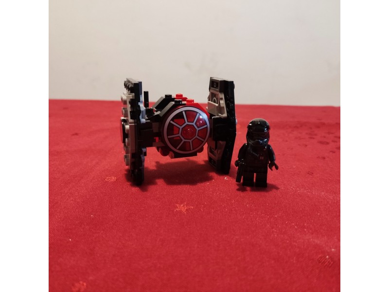 Lego Ratovi zvezda TIE fighter mikro