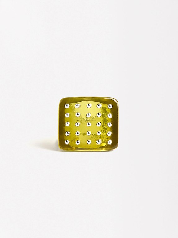 Square ring with dot details