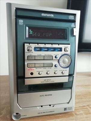 Muzička linija Aiwa XR M121EZ