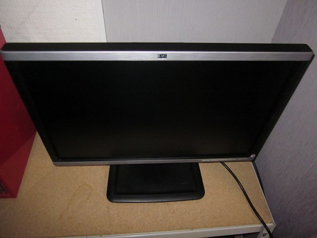 MN37.HP Compaq LA2205wg odlican monitor 22inca PIVOT