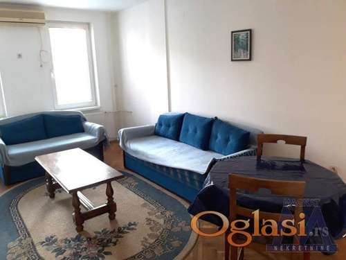 Stan,NOVI SAD,BULEVAR,kv: 39, € 400, ID: 9101779