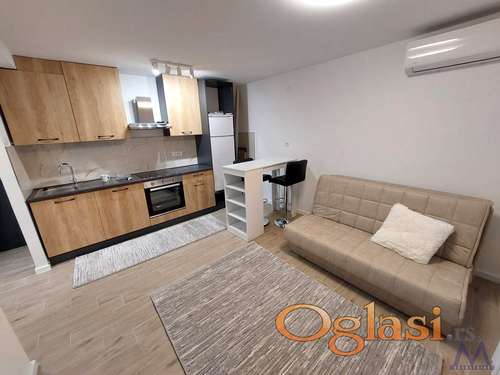 Stan,NOVI SAD,BULEVAR,kv: 31, € 400, ID: 9101780