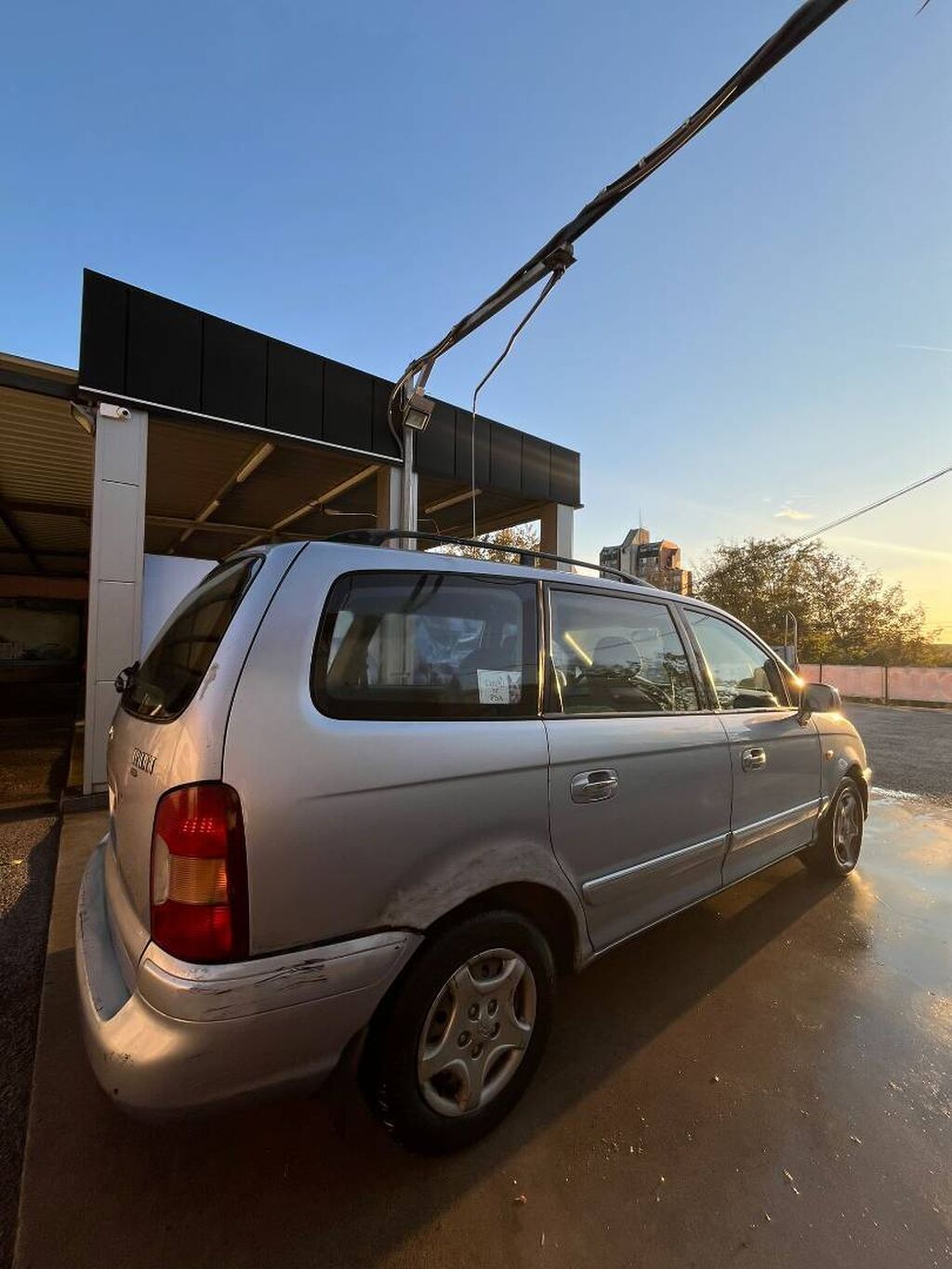 Hyundai trajet veliki servis odradjen reparacija prednjeg trapa