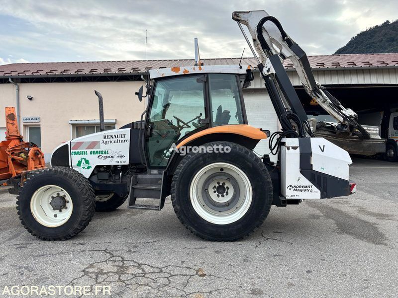 Prodaje se Renault ERGOS 100 traktor točkaš na aukciji