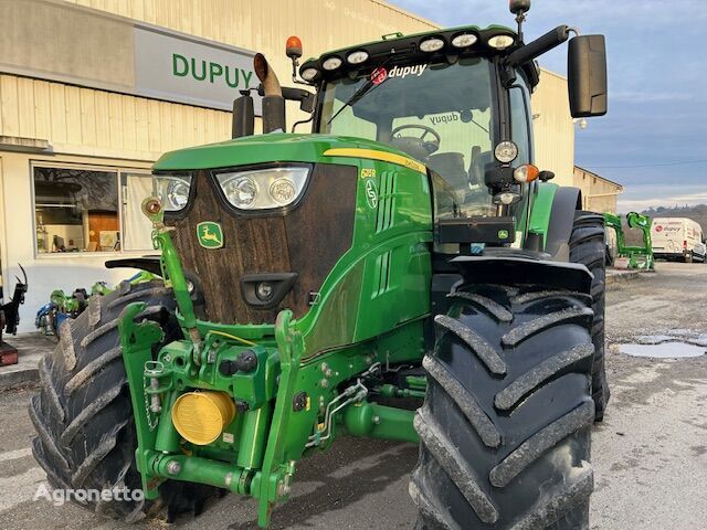 John Deere 6215R traktor točkaš