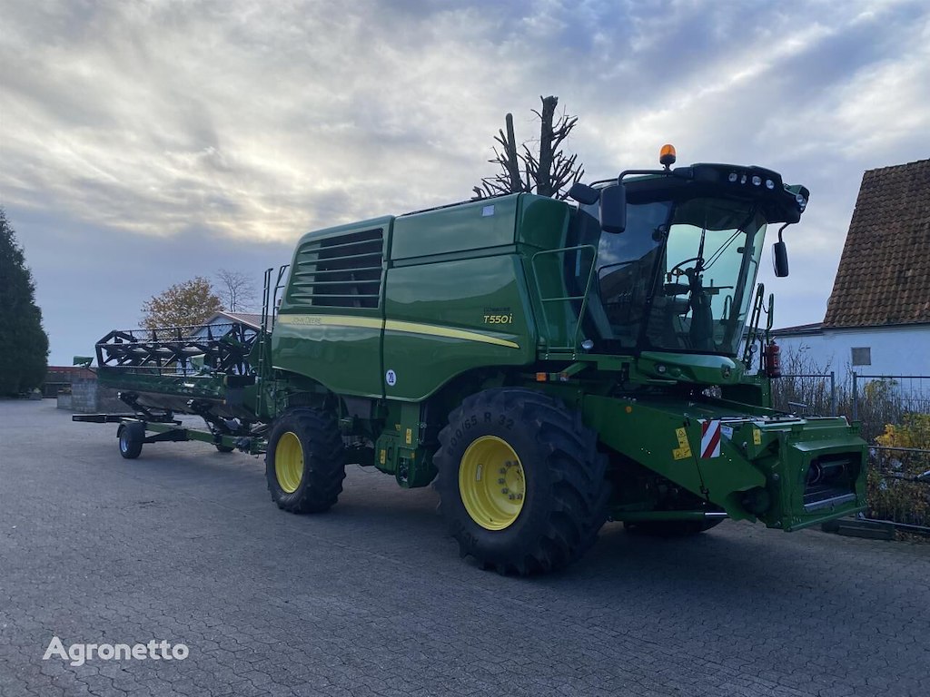 John Deere T550 kombajn za žito