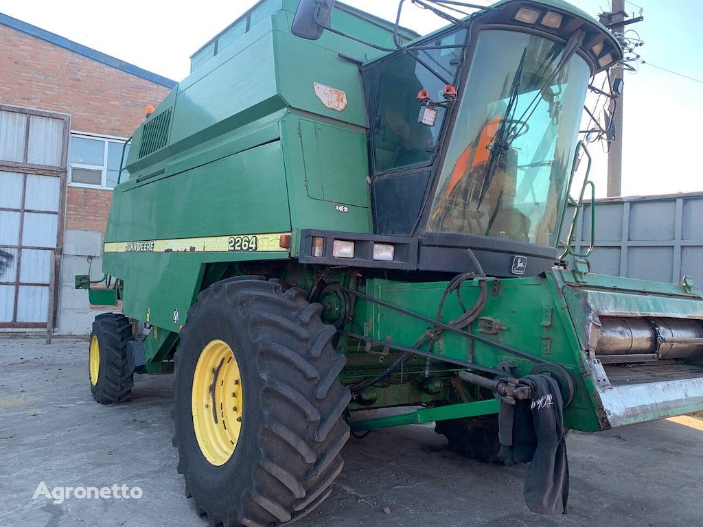 John Deere 2264 kombajn za žito