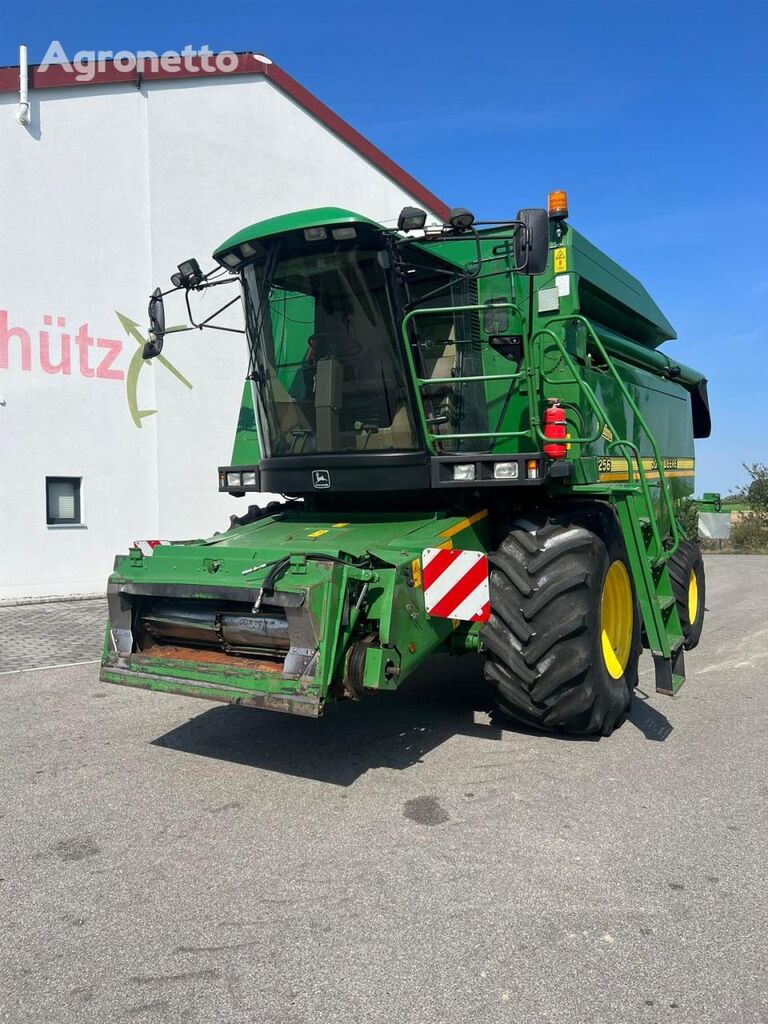 Mähdrescher 2256 Hillmaster kombajn za žito