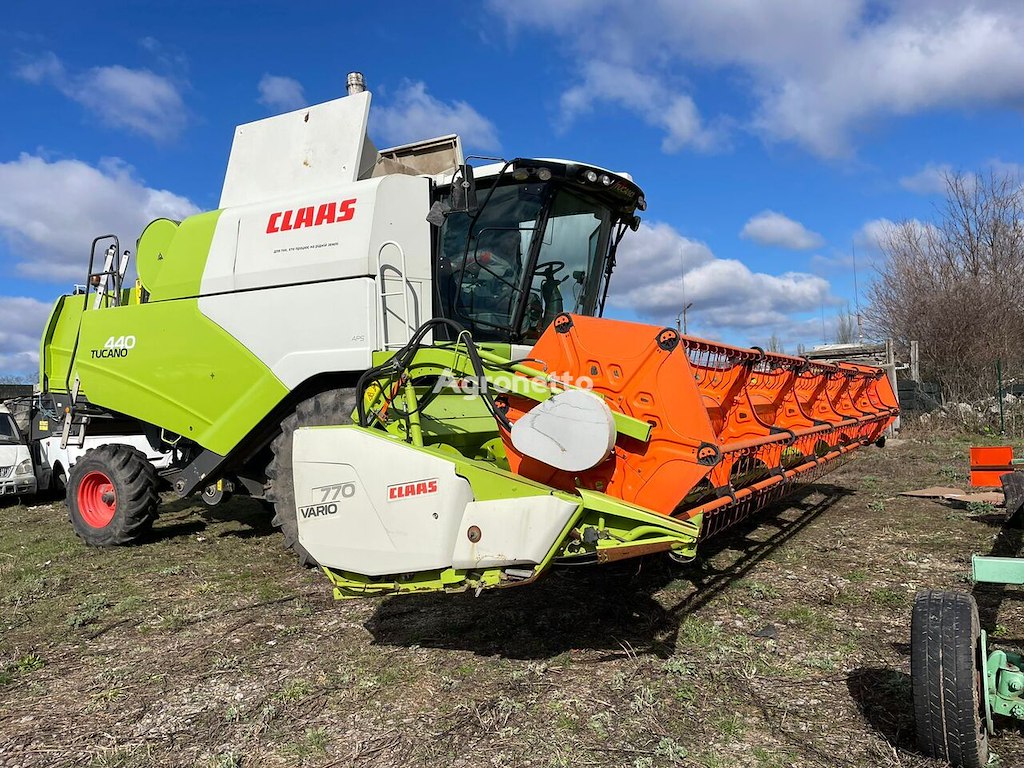 Claas TUCANO 440 VARIO 770 kombajn za žito