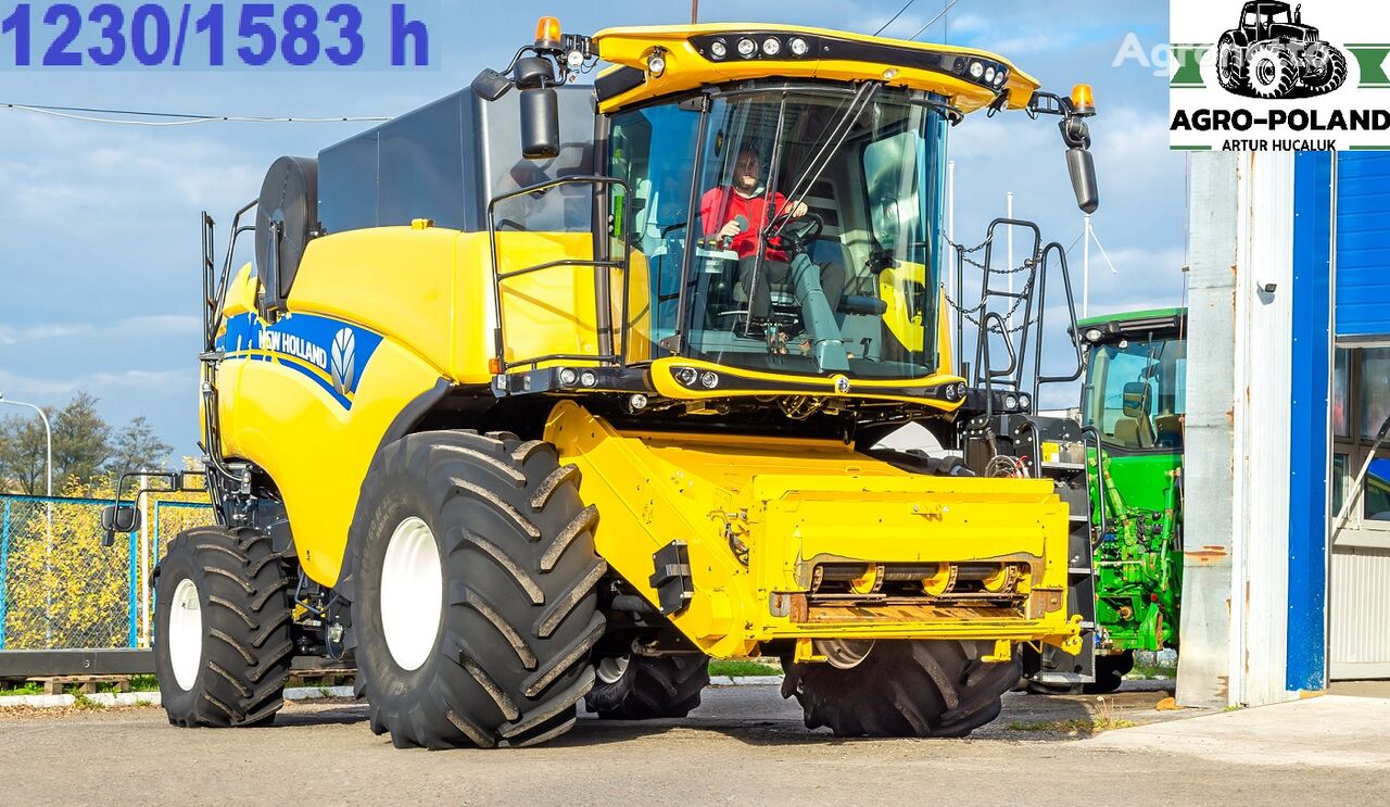 New Holland CX 8.90 kombajn za žito