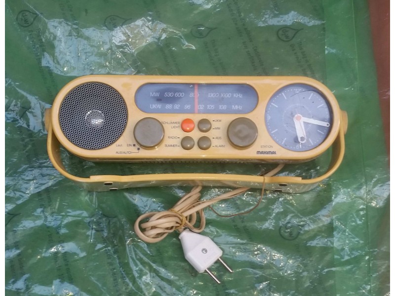 = Radio uređaj sa satom 30 x 10cm